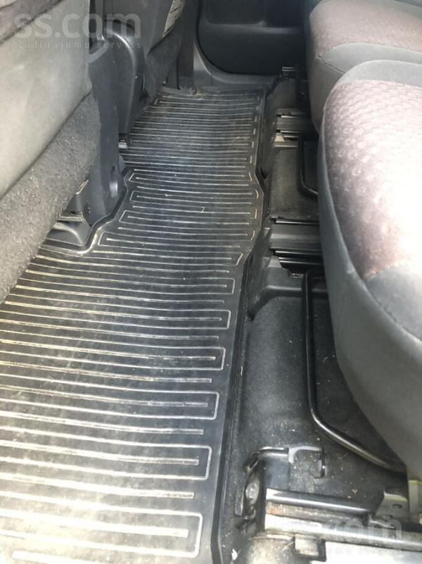 Toyota Verso 2011 Liepāja, ar dzinēja tilpumu 2.00 L un nobraukumu 355 tūkst. km par 3800 €, foto 10 vietnē AUTOMOTO.COM.LV