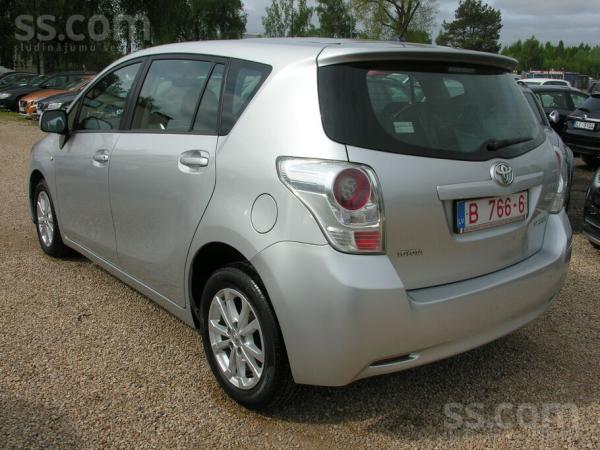 Toyota Verso 2011 Rīga, ar dzinēja tilpumu 2.00 L un nobraukumu 0 tūkst. km par 4950 €, foto 4 vietnē AUTOMOTO.COM.LV