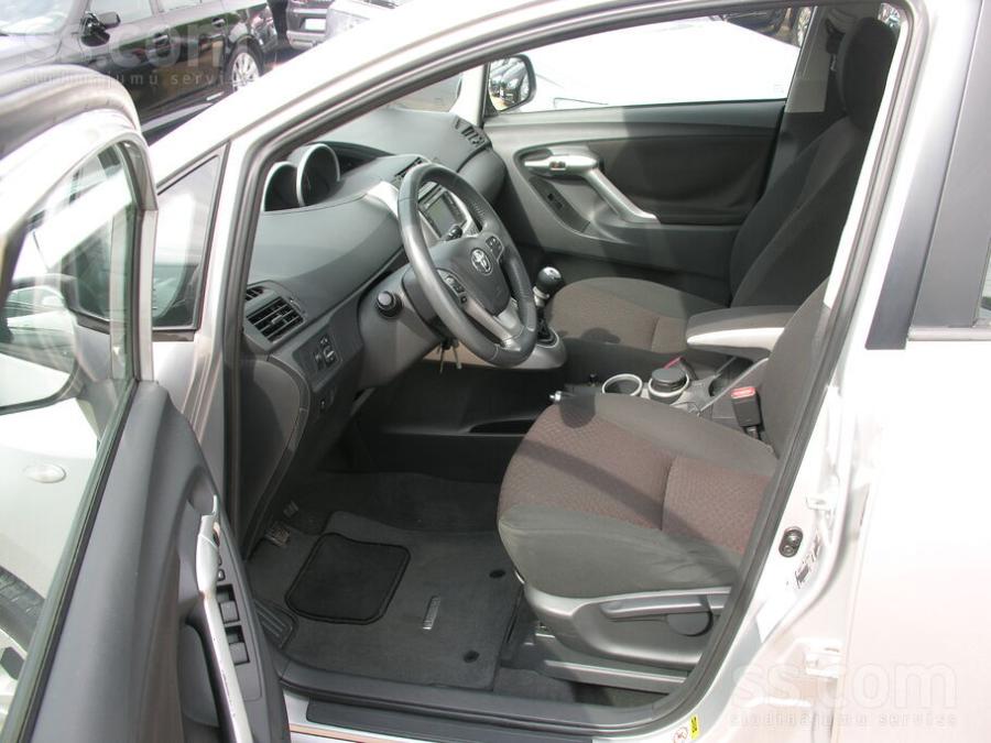 Тойота Версо 2011 в Рига, объемом двигателя 2.00 л и пробегом 0 тыс. км за 4950 €, фото 10 на AUTOMOTO.COM.LV