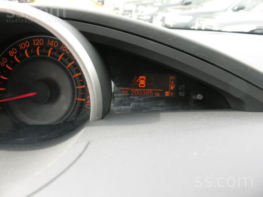 Тойота Версо 2011 в Рига, объемом двигателя 2.00 л и пробегом 0 тыс. км за 4950 €, фото 12 на AUTOMOTO.COM.LV