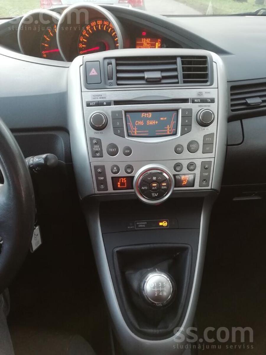 Toyota Verso 2011 Rīga, ar dzinēja tilpumu 2.00 L un nobraukumu 262 tūkst. km par 3600 €, foto 9 vietnē AUTOMOTO.COM.LV