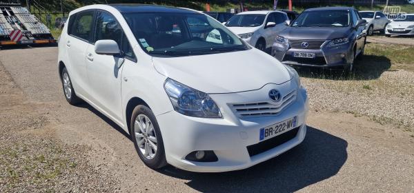 Toyota Verso 2011 Viļņa, ar dzinēja tilpumu 2.00 L un nobraukumu 236 tūkst. km par 4670 €, foto 1 vietnē AUTOMOTO.COM.LV