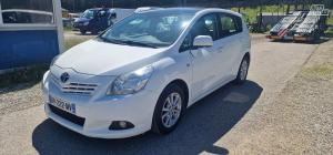 Toyota Verso 2011 in Vilnius, with an engine capacity of 2.00 L and mileage of 236 thousand km for 4670 €, photo 3 on AUTOMOTO.COM.LV