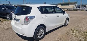 Toyota Verso 2011 in Vilnius, with an engine capacity of 2.00 L and mileage of 236 thousand km for 4670 €, photo 4 on AUTOMOTO.COM.LV