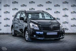 Toyota Verso 2011 in Kaunas, with an engine capacity of 2.00 L and mileage of 262 thousand km for 5490 €, photo 3 on AUTOMOTO.COM.LV