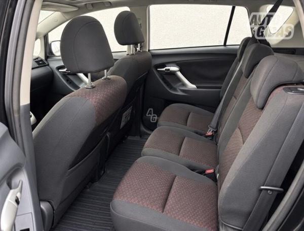 Toyota Verso 2011 Kauņa, ar dzinēja tilpumu 2.00 L un nobraukumu 281 tūkst. km par 2999 €, foto 7 vietnē AUTOMOTO.COM.LV