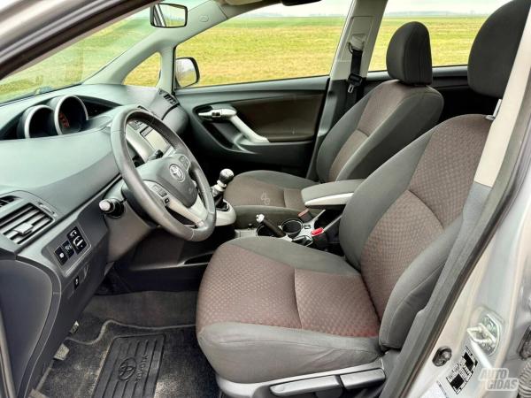 Toyota Verso 2012 Vilkaviškis, ar dzinēja tilpumu 1.80 L un nobraukumu 262 tūkst. km par 5300 €, foto 8 vietnē AUTOMOTO.COM.LV
