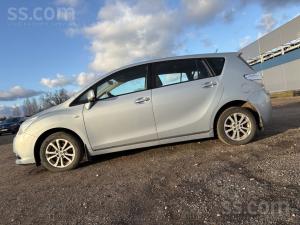 Toyota Verso 2012 Daugavpils, ar dzinēja tilpumu 2.00 L un nobraukumu 271 tūkst. km par 5950 €, foto 3 vietnē AUTOMOTO.COM.LV