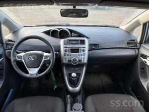 Toyota Verso 2012 Daugavpils, ar dzinēja tilpumu 2.00 L un nobraukumu 271 tūkst. km par 5950 €, foto 10 vietnē AUTOMOTO.COM.LV