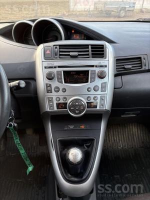 Toyota Verso 2012 Daugavpils, ar dzinēja tilpumu 2.00 L un nobraukumu 271 tūkst. km par 5950 €, foto 12 vietnē AUTOMOTO.COM.LV