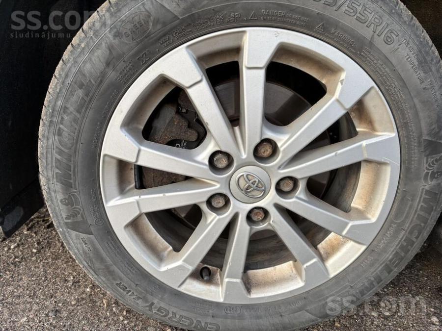 Toyota Verso 2012 Daugavpils, ar dzinēja tilpumu 2.00 L un nobraukumu 271 tūkst. km par 5950 €, foto 33 vietnē AUTOMOTO.COM.LV