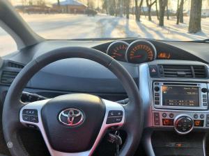Toyota Verso 2013 in Taurage, with an engine capacity of 2.00 L and mileage of 216 thousand km for 4900 €, photo 14 on AUTOMOTO.COM.LV