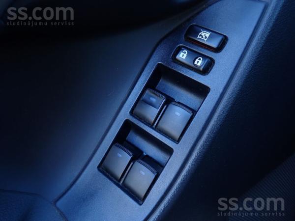 Toyota Verso 2013 in Liepaja, with an engine capacity of 2.00 L and mileage of 284 thousand km for 3950 €, photo 9 on AUTOMOTO.COM.LV