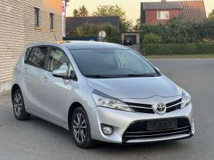 Toyota Verso 2013 in Ukmerge, with an engine capacity of 1.80 L and mileage of 247 thousand km for 7550 €, photo  on AUTOMOTO.COM.LV
