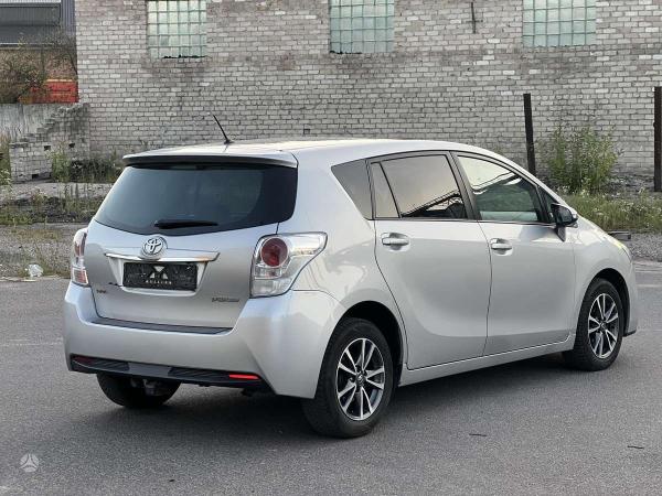 Toyota Verso 2013 in Ukmerge, with an engine capacity of 1.80 L and mileage of 247 thousand km for 7550 €, photo 7 on AUTOMOTO.COM.LV