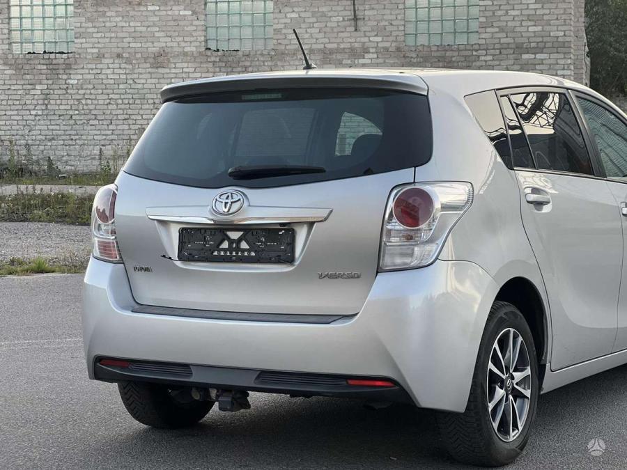 Toyota Verso 2013 Ukmergė, ar dzinēja tilpumu 1.80 L un nobraukumu 247 tūkst. km par 7550 €, foto 9 vietnē AUTOMOTO.COM.LV