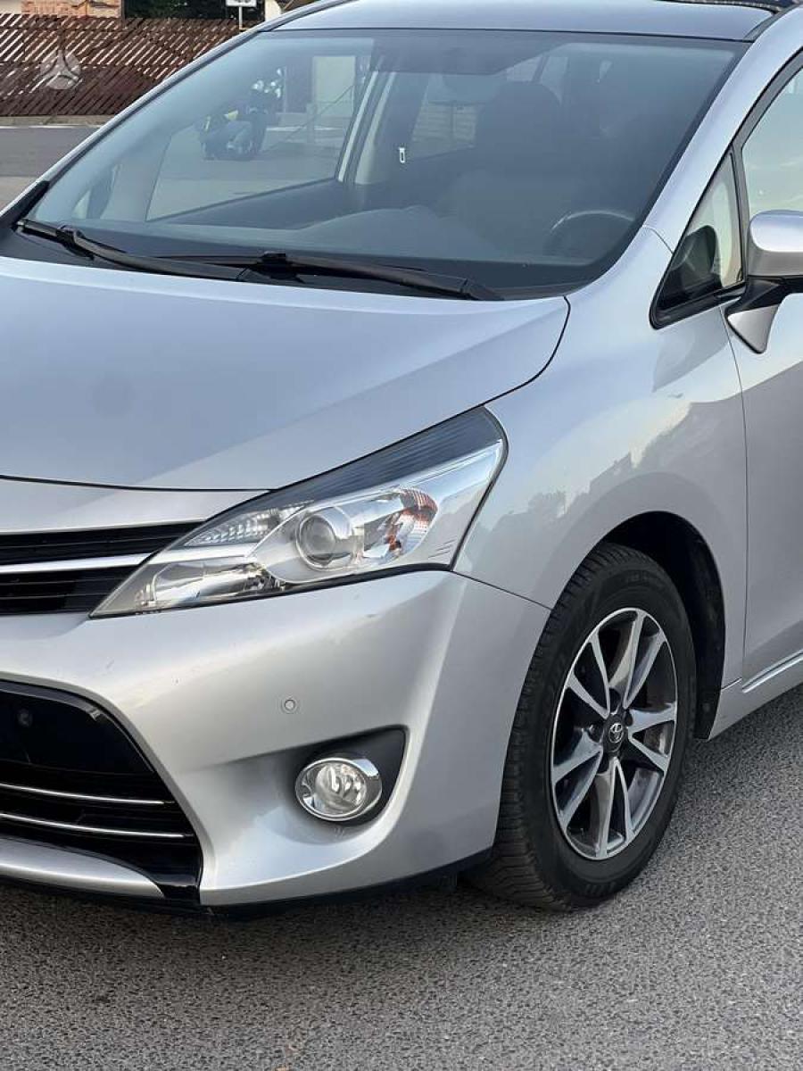 Toyota Verso 2013 Ukmergė, ar dzinēja tilpumu 1.80 L un nobraukumu 247 tūkst. km par 7550 €, foto 11 vietnē AUTOMOTO.COM.LV