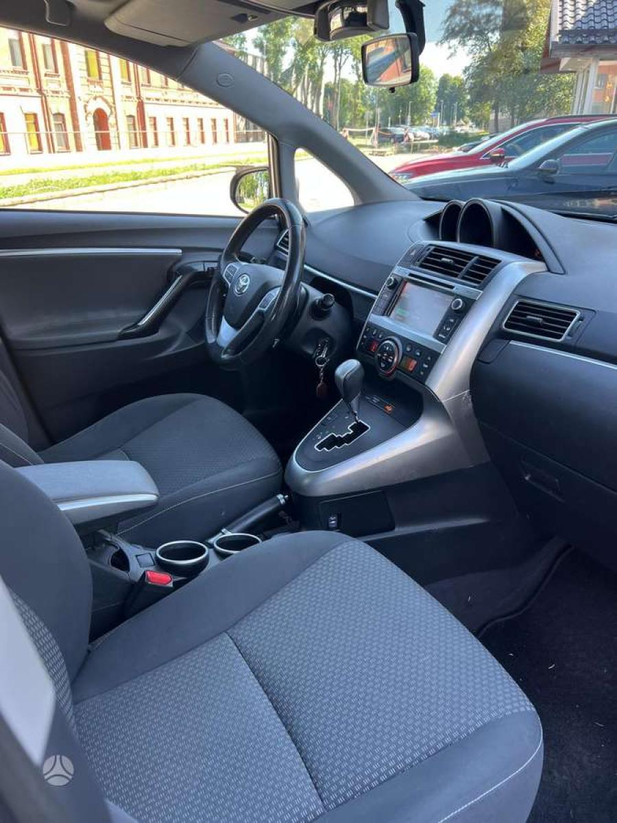 Toyota Verso 2013 Ukmergė, ar dzinēja tilpumu 1.80 L un nobraukumu 247 tūkst. km par 7550 €, foto 12 vietnē AUTOMOTO.COM.LV