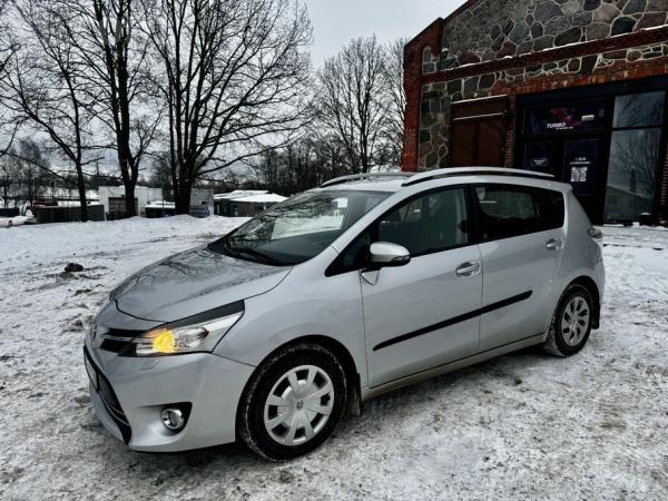 Toyota Verso 2014 Valmiera, ar dzinēja tilpumu 1.60 L un nobraukumu 347 tūkst. km par 5700 €, foto 5 vietnē AUTOMOTO.COM.LV