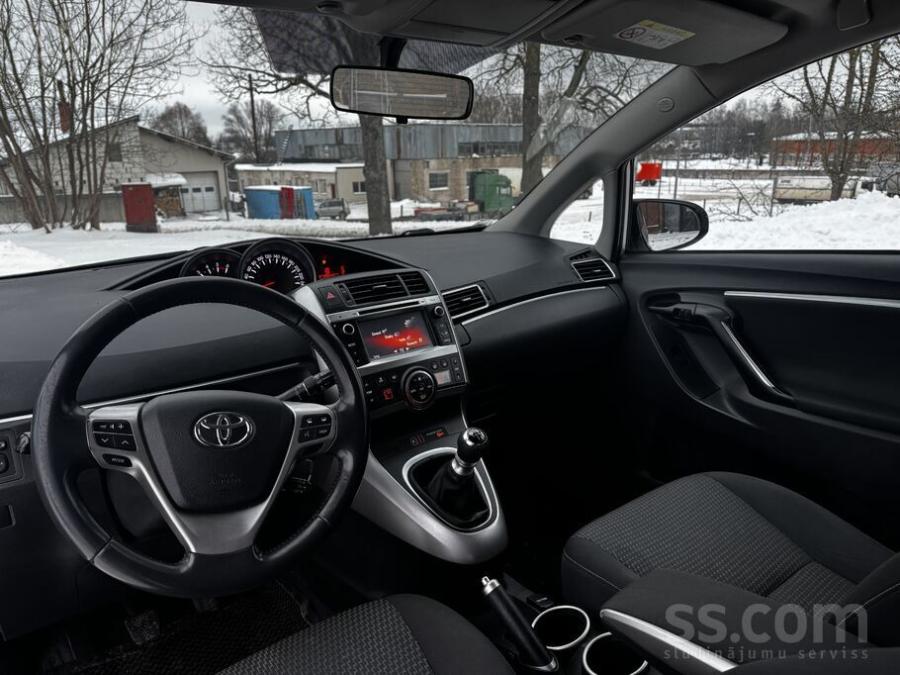 Toyota Verso 2014 Valmiera, ar dzinēja tilpumu 1.60 L un nobraukumu 347 tūkst. km par 5700 €, foto 12 vietnē AUTOMOTO.COM.LV