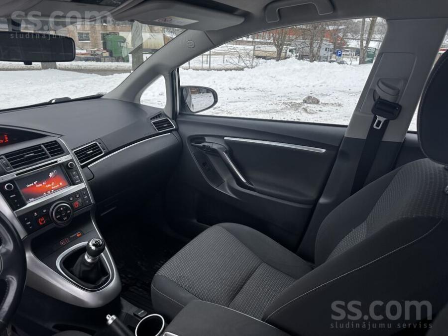 Toyota Verso 2014 Valmiera, ar dzinēja tilpumu 1.60 L un nobraukumu 347 tūkst. km par 5700 €, foto 13 vietnē AUTOMOTO.COM.LV
