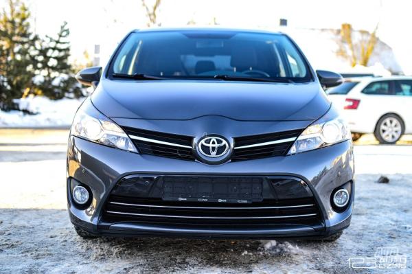 Toyota Verso 2014 Kretinga, ar dzinēja tilpumu 1.60 L un nobraukumu 202 tūkst. km par 6850 €, foto 2 vietnē AUTOMOTO.COM.LV