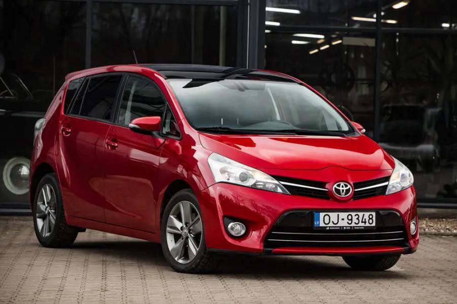 Toyota Verso 2014 Jelgava, ar dzinēja tilpumu 1.60 L un nobraukumu 195 tūkst. km par 6990 €, foto 6 vietnē AUTOMOTO.COM.LV