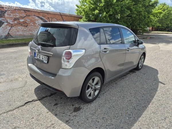 Toyota Verso 2014 Šauļi, ar dzinēja tilpumu 2.20 L un nobraukumu 229 tūkst. km par 6550 €, foto 4 vietnē AUTOMOTO.COM.LV