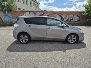 Toyota Verso 2014 in Siauliai, with an engine capacity of 2.20 L and mileage of 229 thousand km for 6550 €, photo 8 on AUTOMOTO.COM.LV