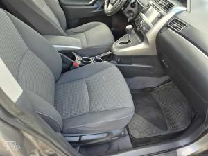 Toyota Verso 2014 in Siauliai, with an engine capacity of 2.20 L and mileage of 229 thousand km for 6550 €, photo 13 on AUTOMOTO.COM.LV