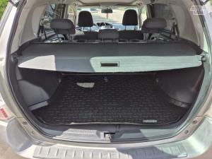 Toyota Verso 2014 in Siauliai, with an engine capacity of 2.20 L and mileage of 229 thousand km for 6550 €, photo 14 on AUTOMOTO.COM.LV