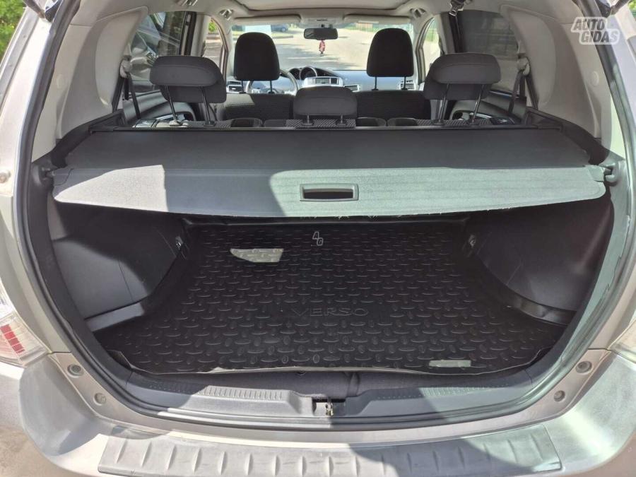 Toyota Verso 2014 in Siauliai, with an engine capacity of 2.20 L and mileage of 229 thousand km for 6550 €, photo 14 on AUTOMOTO.COM.LV