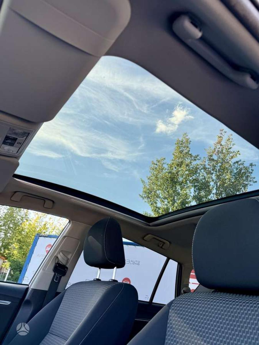 Toyota Verso 2014 in Taurage, with an engine capacity of 1.60 L and mileage of 294 thousand km for 6200 €, photo 14 on AUTOMOTO.COM.LV