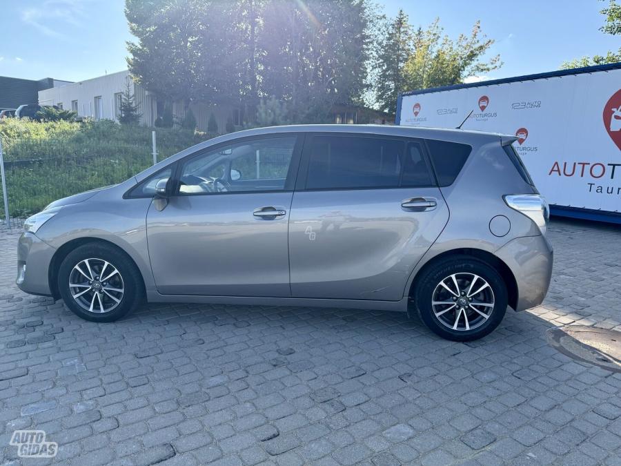 Toyota Verso 2014 in Taurage, with an engine capacity of 1.60 L and mileage of 294 thousand km for 5500 €, photo 7 on AUTOMOTO.COM.LV