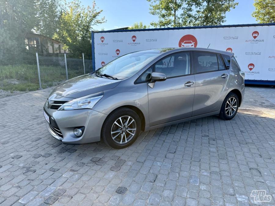 Toyota Verso 2014 in Taurage, with an engine capacity of 1.60 L and mileage of 294 thousand km for 5500 €, photo 8 on AUTOMOTO.COM.LV