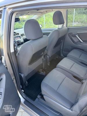 Toyota Verso 2014 in Taurage, with an engine capacity of 1.60 L and mileage of 294 thousand km for 5500 €, photo 16 on AUTOMOTO.COM.LV