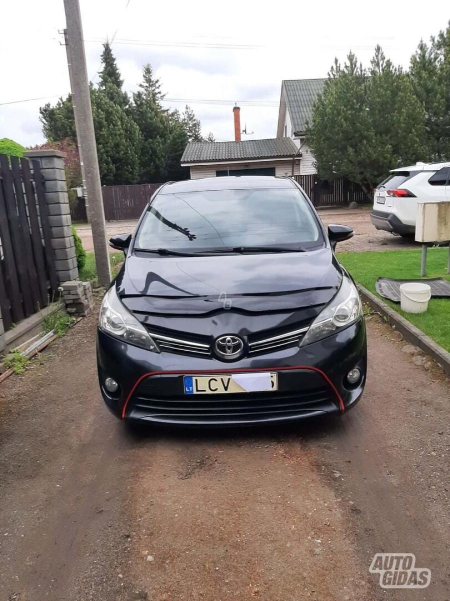 Toyota Verso 2015 Kauņa, ar dzinēja tilpumu 1.60 L un nobraukumu 218 tūkst. km par 7500 €, foto 1 vietnē AUTOMOTO.COM.LV