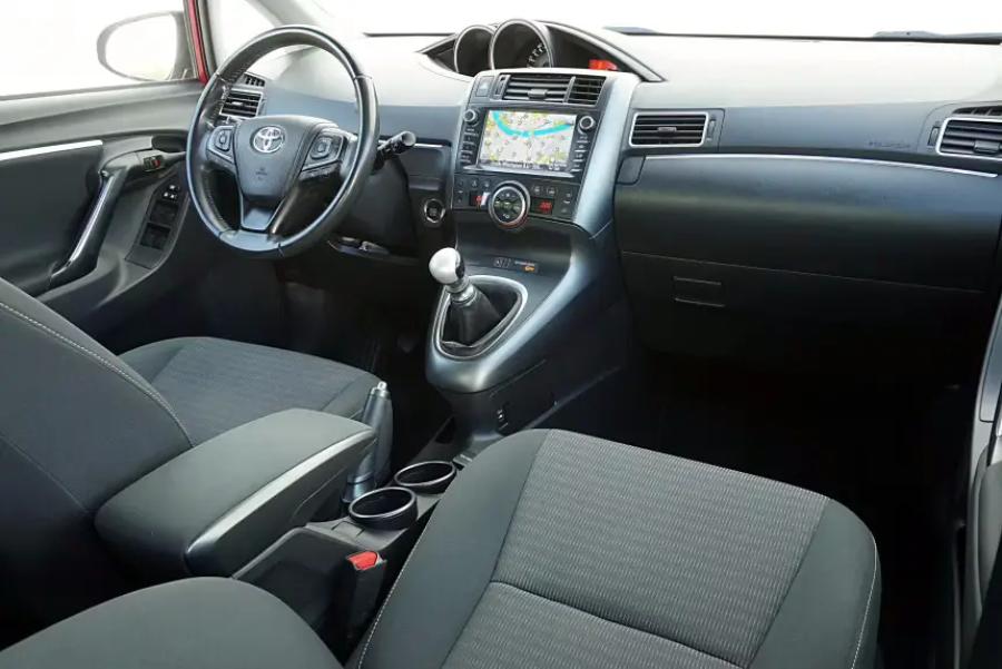 Toyota Verso 2017 Rīga, ar dzinēja tilpumu 1.60 L un nobraukumu 167 tūkst. km par 7900 €, foto 13 vietnē AUTOMOTO.COM.LV