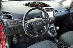 Toyota Verso 2017 Rīga, ar dzinēja tilpumu 1.60 L un nobraukumu 167 tūkst. km par 7900 €, foto 16 vietnē AUTOMOTO.COM.LV