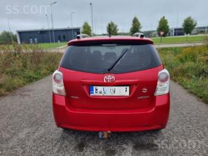 Red Toyota Verso 2011 in Tukums, with an engine capacity of 2.00 L and mileage of 292 thousand km for 2650 €, photo 3 on AUTOMOTO.COM.LV