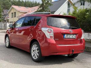 Sarkans Toyota Verso 2011 Viļņa, ar dzinēja tilpumu 2.20 L un nobraukumu 301 tūkst. km par 3650 €, foto 7 vietnē AUTOMOTO.COM.LV