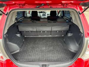 Sarkans Toyota Verso 2011 Jurbarkas, ar dzinēja tilpumu 2.00 L un nobraukumu 261 tūkst. km par 4350 €, foto 9 vietnē AUTOMOTO.COM.LV