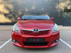 Sarkans Toyota Verso 2011 Rīga, ar dzinēja tilpumu 1.80 L un nobraukumu 230 tūkst. km par 5500 €, foto 9 vietnē AUTOMOTO.COM.LV