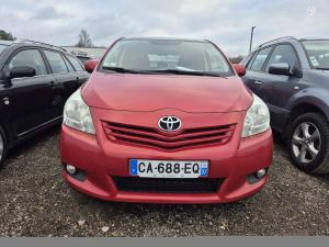 Red Toyota Verso 2012 in Utena, with an engine capacity of 2.00 L and mileage of 248 thousand km for 4300 €, photo 6 on AUTOMOTO.COM.LV