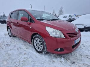 Red Toyota Verso 2012 in Utena, with an engine capacity of 2.00 L and mileage of 248 thousand km for 4300 €, photo  on AUTOMOTO.COM.LV