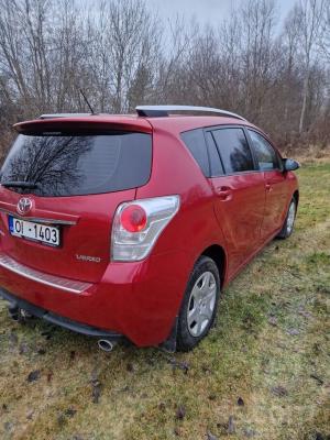 Sarkans Toyota Verso 2013 Ogre, ar dzinēja tilpumu 2.00 L un nobraukumu 296 tūkst. km par 6400 €, foto 6 vietnē AUTOMOTO.COM.LV