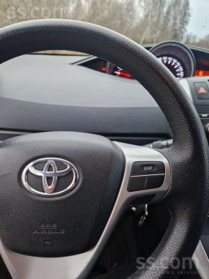 Sarkans Toyota Verso 2013 Ogre, ar dzinēja tilpumu 2.00 L un nobraukumu 296 tūkst. km par 6400 €, foto 16 vietnē AUTOMOTO.COM.LV