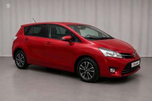 Red Toyota Verso 2014 in Vilnius, with an engine capacity of 1.60 L and mileage of 248 thousand km for 7490 €, photo 3 on AUTOMOTO.COM.LV