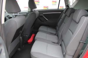 Red Toyota Verso 2014 in Vilnius, with an engine capacity of 1.60 L and mileage of 248 thousand km for 7490 €, photo 14 on AUTOMOTO.COM.LV