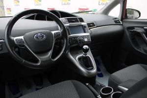Red Toyota Verso 2014 in Vilnius, with an engine capacity of 1.60 L and mileage of 248 thousand km for 7490 €, photo 15 on AUTOMOTO.COM.LV